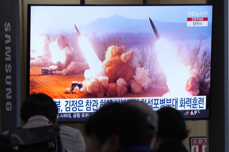 North Korea's Kim supervises frontline artillery drill - The Mainichi
