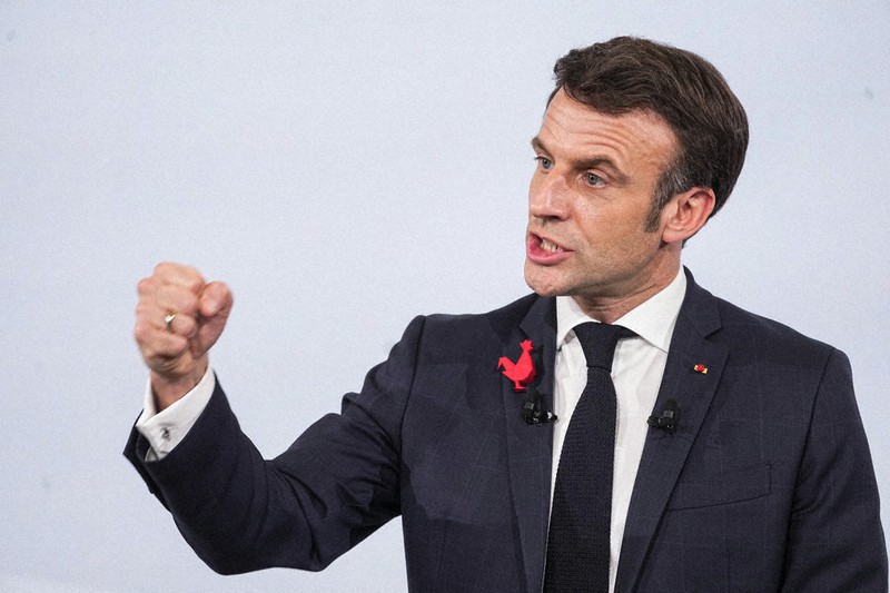 Macron launches 500-day countdown to Paris Olympics - The Mainichi