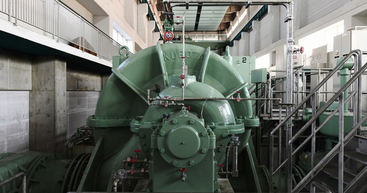 Retro Japan in Photos: Fujikawa water pipe bridge in Shizuoka Pref ...