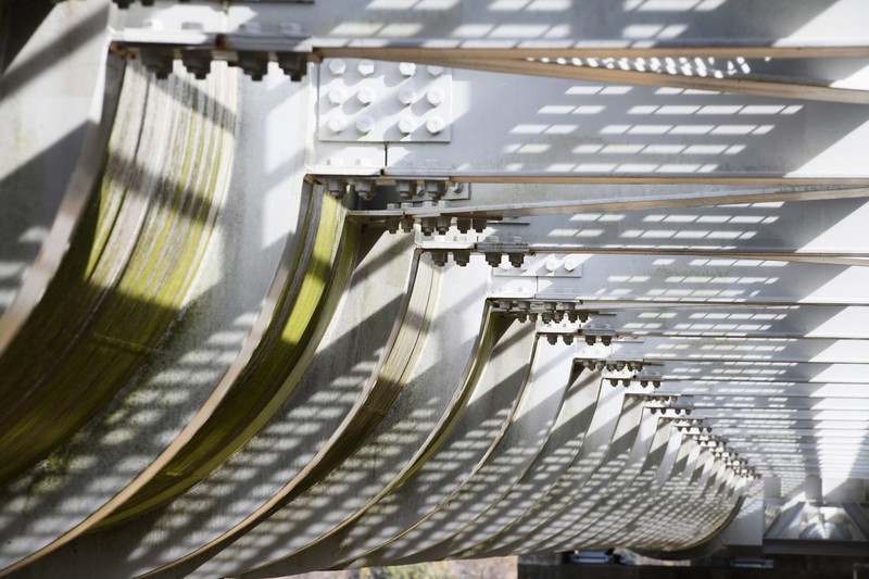 Retro Japan in Photos: Fujikawa water pipe bridge in Shizuoka Pref ...