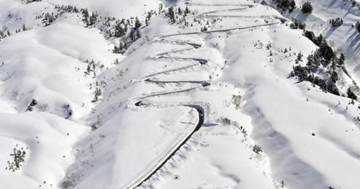 In Photos: Snow-banked alpine route getting cleared ahead of opening in ...
