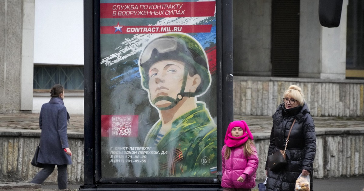 New Russian campaign tries to entice men to fight in Ukraine - The Mainichi