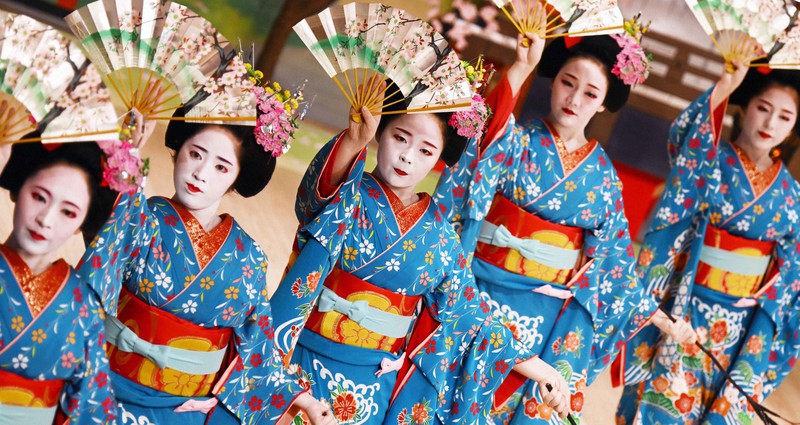 In Photos: Geisha, maiko stage elaborate final rehearsal for Kyoto's ...