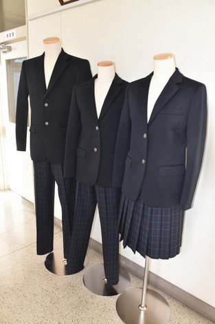 School uniform supply crunch hits Japan as April entrance ceremonies ...