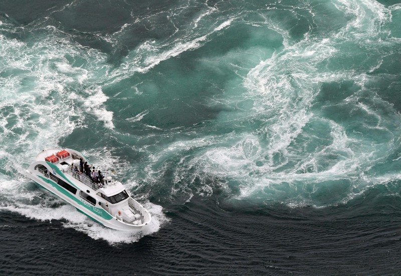 In Photos: Naruto Strait's whirlpools in west Japan leave tourists in ...