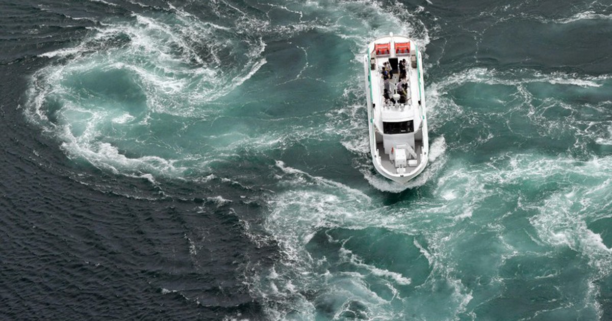 In Photos: Naruto Strait's whirlpools in west Japan leave tourists in ...