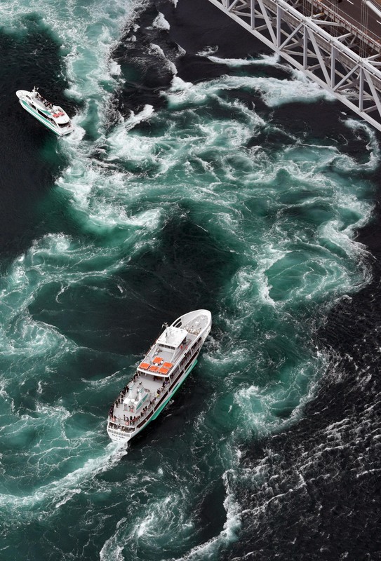 In Photos: Naruto Strait's whirlpools in west Japan leave tourists in ...