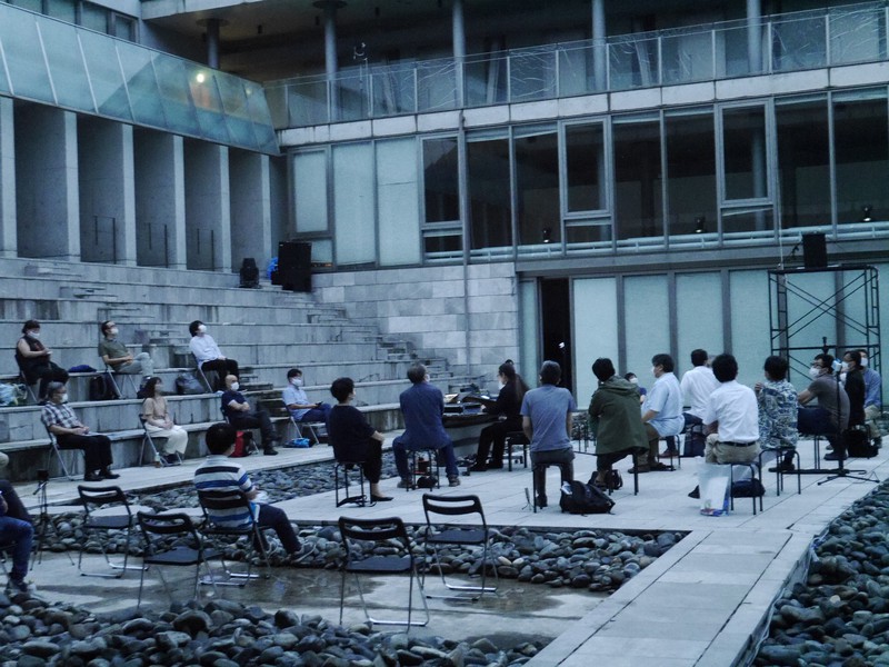 人々の音楽への向き合い方変わった 音楽学者・岡田暁生さんに聞く | 毎日新聞