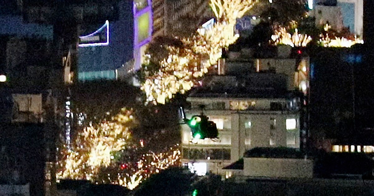 US military choppers' flight routes above packed Tokyo boulevards ...