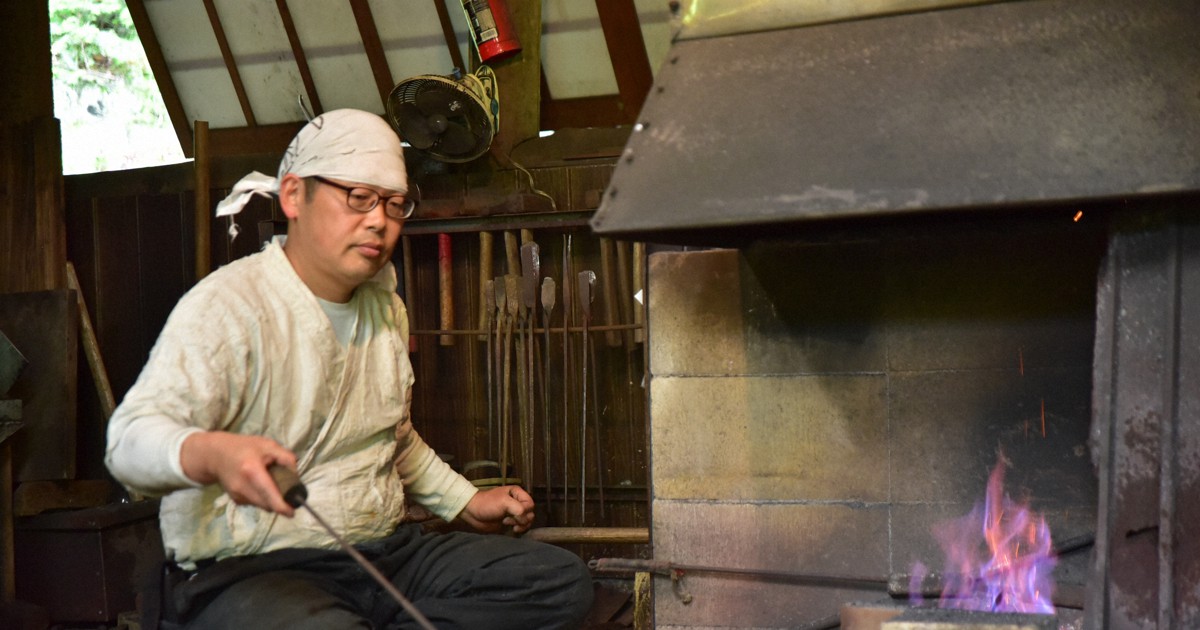 In Photos: Japanese sword workshop teaches millennium-old forging ...