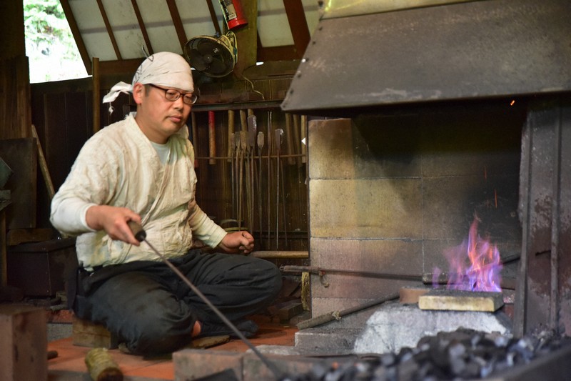 In Photos: Japanese sword workshop teaches millennium-old forging ...