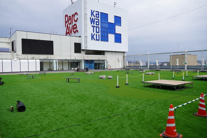 盛岡の老舗百貨店「川徳」 屋上に人工芝広場 店舗刷新リニューアル ／岩手 | 毎日新聞