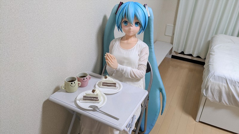 Tokyo man 'married' to virtual singer Hatsune Miku fights for ...