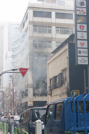 Gas leak suspected cause of explosion at central Tokyo bar - The Mainichi