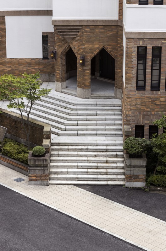 Retro Japan in Photos: Komazawa University's Kounkan hall in Tokyo ...