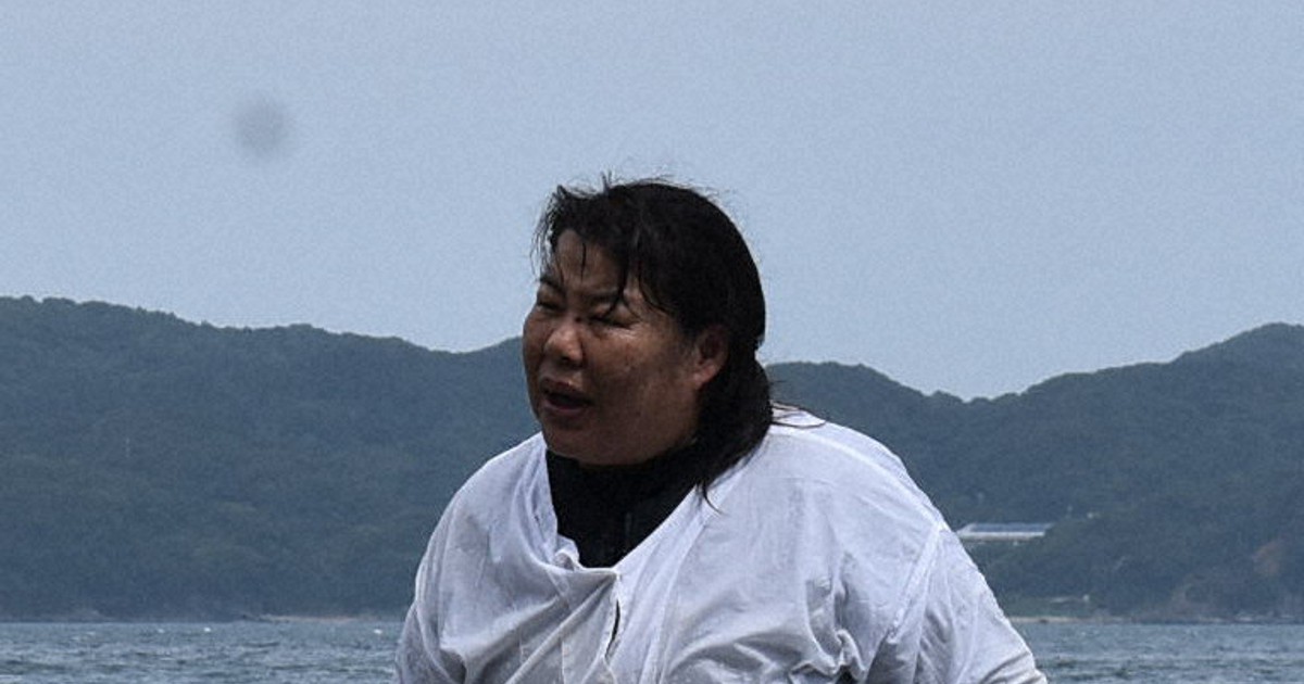 海女がアワビ取り競う伝統の「しろんご祭り」 三重で4年ぶりの公開 [写真特集2/3] | 毎日新聞