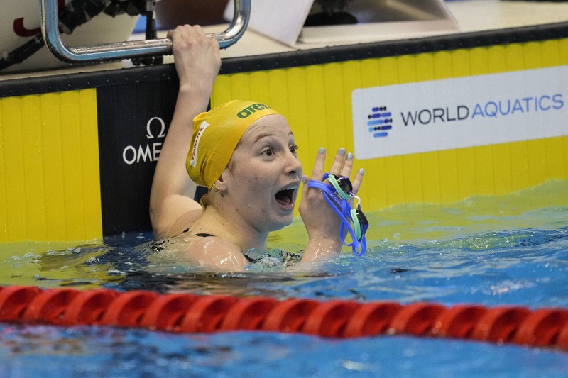 Swimming: Mollie O'Callaghan of Australia sets world record in women's ...