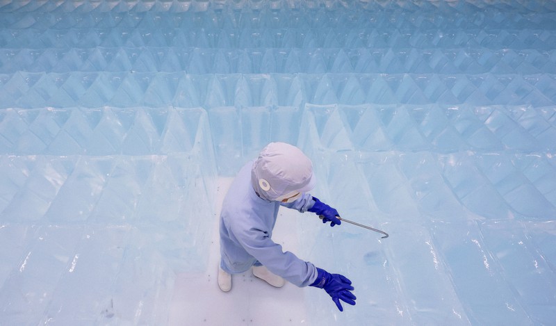 In Photos: A glimpse of west Japan ice plant's subzero world in ...