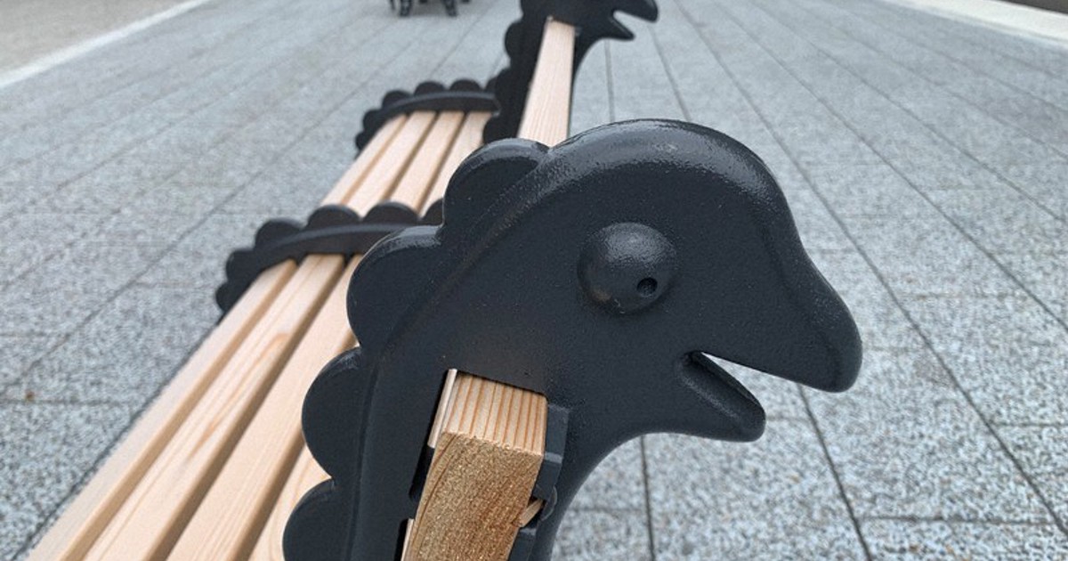 In Photos: 'Dinosaur' benches in central Japan create social media buzz ...