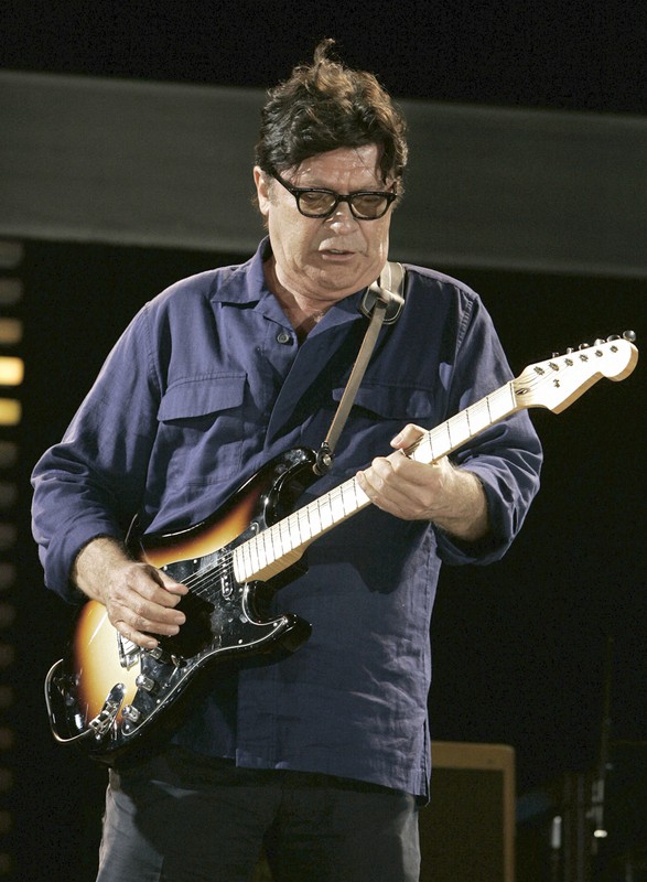 Robbie Robertson, lead guitarist and songwriter of The Band, dies at 80 ...