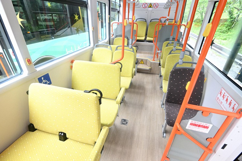 JR日田彦山線のBRT「ひこぼしライン」 試験走行を報道公開 [写真特集9/11] | 毎日新聞