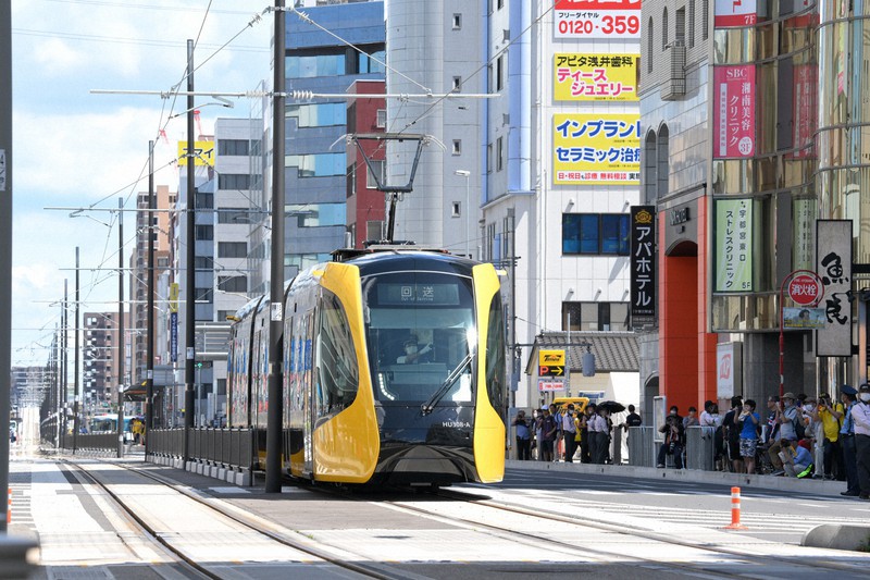 In Photos: Japan's 1st all-purpose-built LRT line opens - The Mainichi