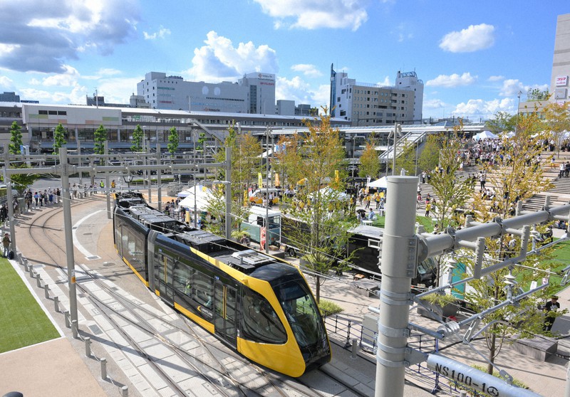 In Photos: Japan's 1st all-purpose-built LRT line opens - The Mainichi