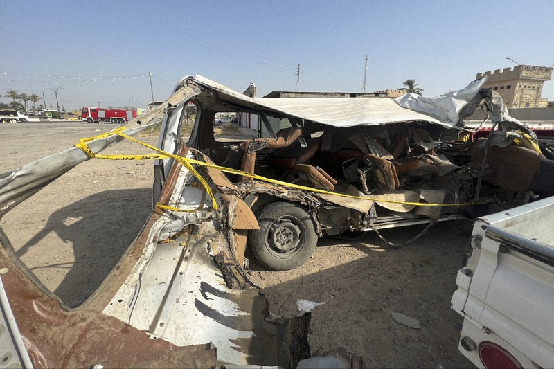 18 people have been killed in Iraq after a bus carrying Shiite pilgrims ...