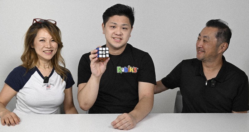 'Tremendous opportunity to meet the world': Rubik's Cube champ, parents ...