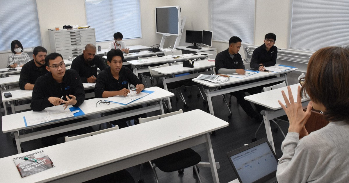 More firms in west Japan providing language training to foreign workers ...