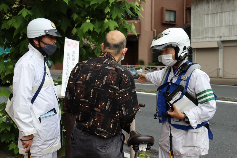 Helmet wearing among cyclists more than triples to 13.5% in Japan after ...