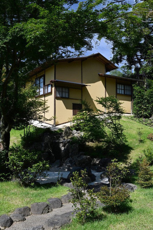 Retro Japan in Photos: 'Chochikukyo,' architect's own residence in ...