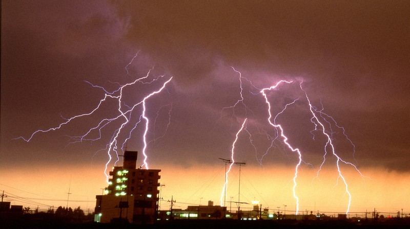 Japan Trivia: Utsunomiya proud of striking image as 'Thunder Capital ...