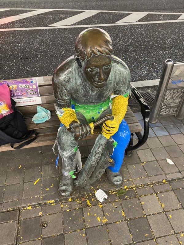 'Werewolf' statue for east Japan city Halloween fest ruined by drunk ...