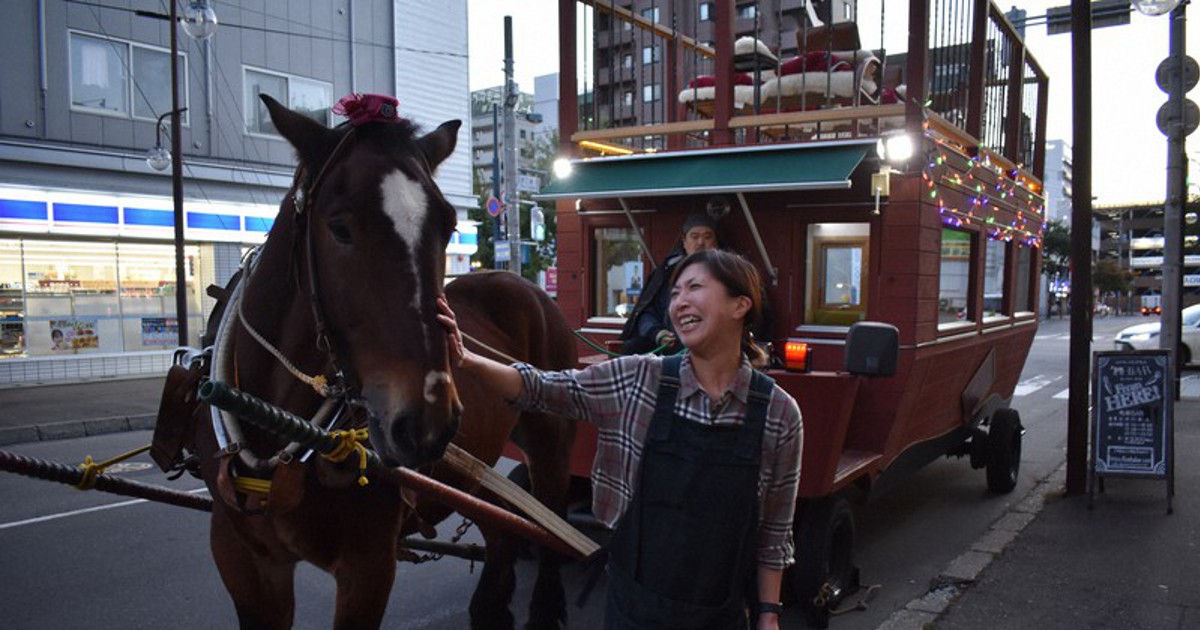 In Photos: Cheers! Horse pulling carriage bar named tourism ambassador ...