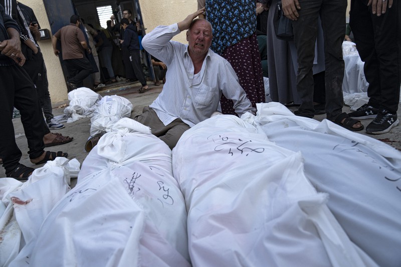 Second aid convoy reaches Gaza as Israel attacks targets in Syria and ...