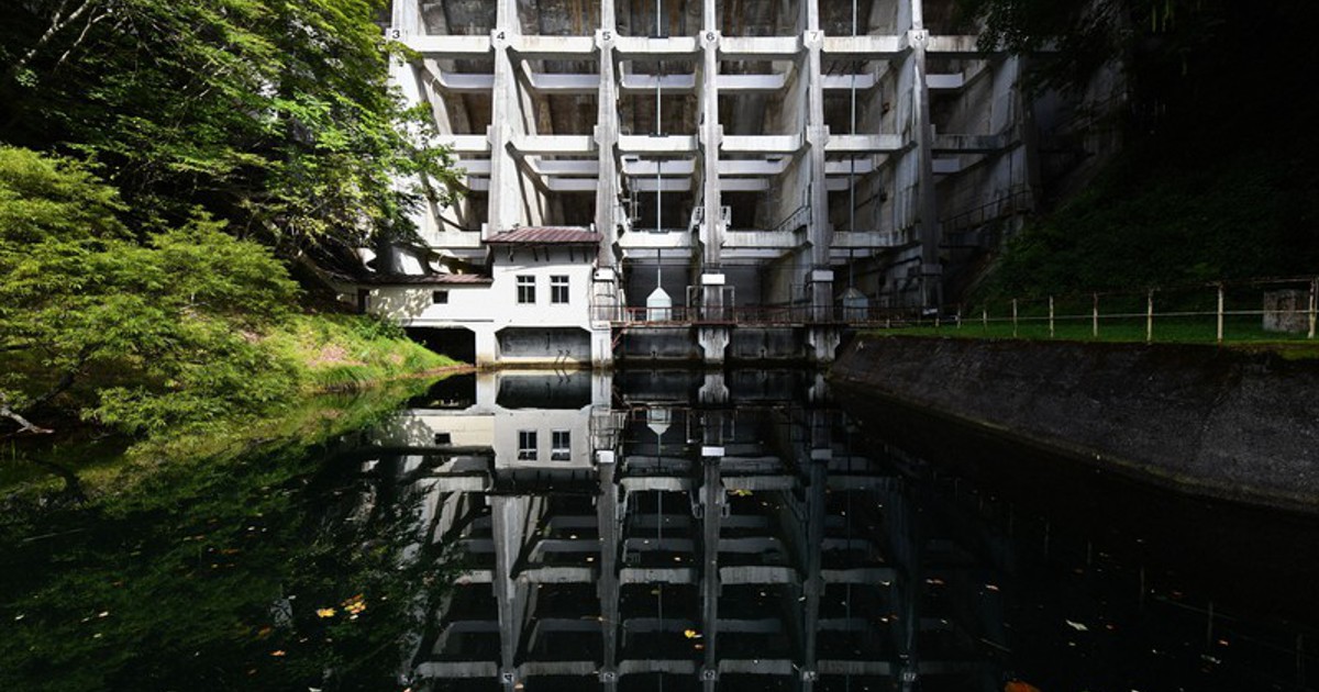 Retro Japan in Photos: Gunma Pref.'s Marunuma Dam stands strong after ...