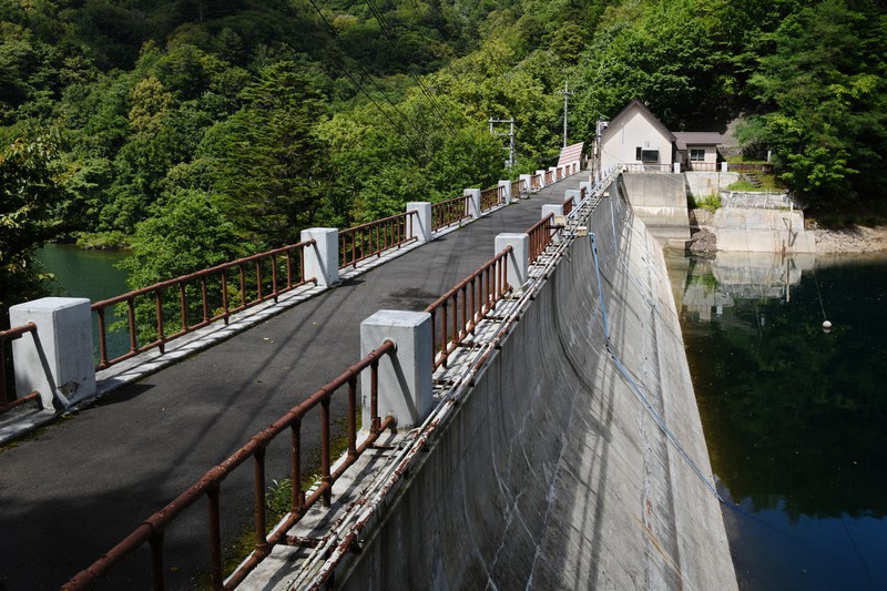 Retro Japan in Photos: Gunma Pref.'s Marunuma Dam stands strong after ...