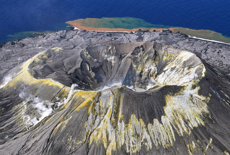 In Photos: Nishinoshima Island 930 km south of mainland Tokyo grows 20 ...