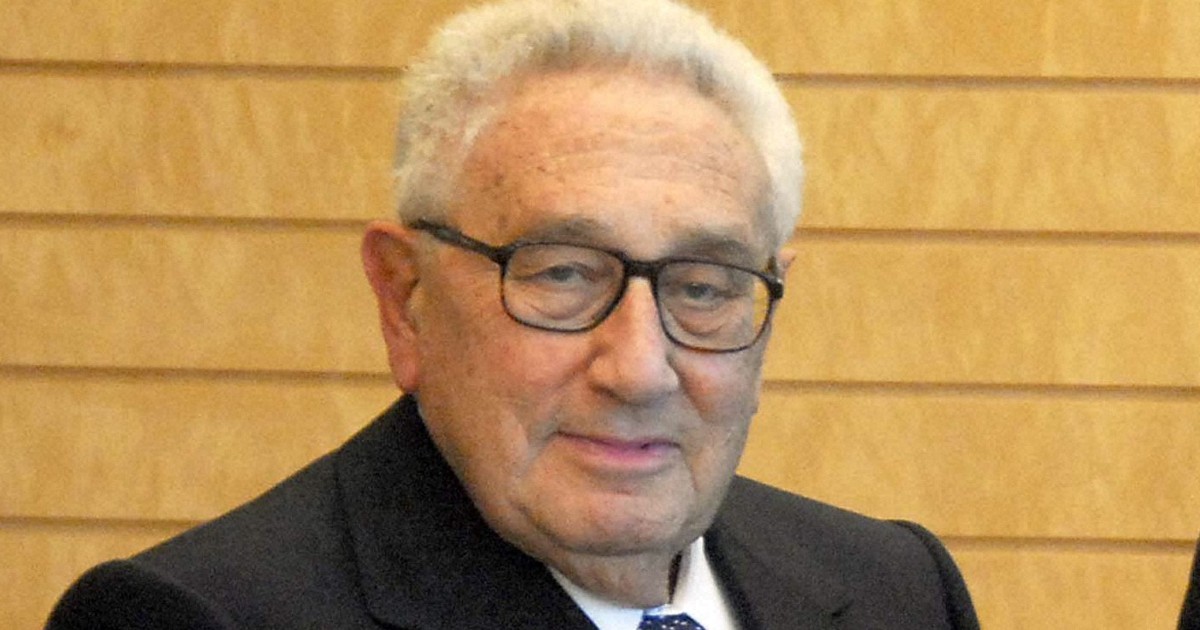 Henry Kissinger, giant of foreign policy under two US presidents, dies ...