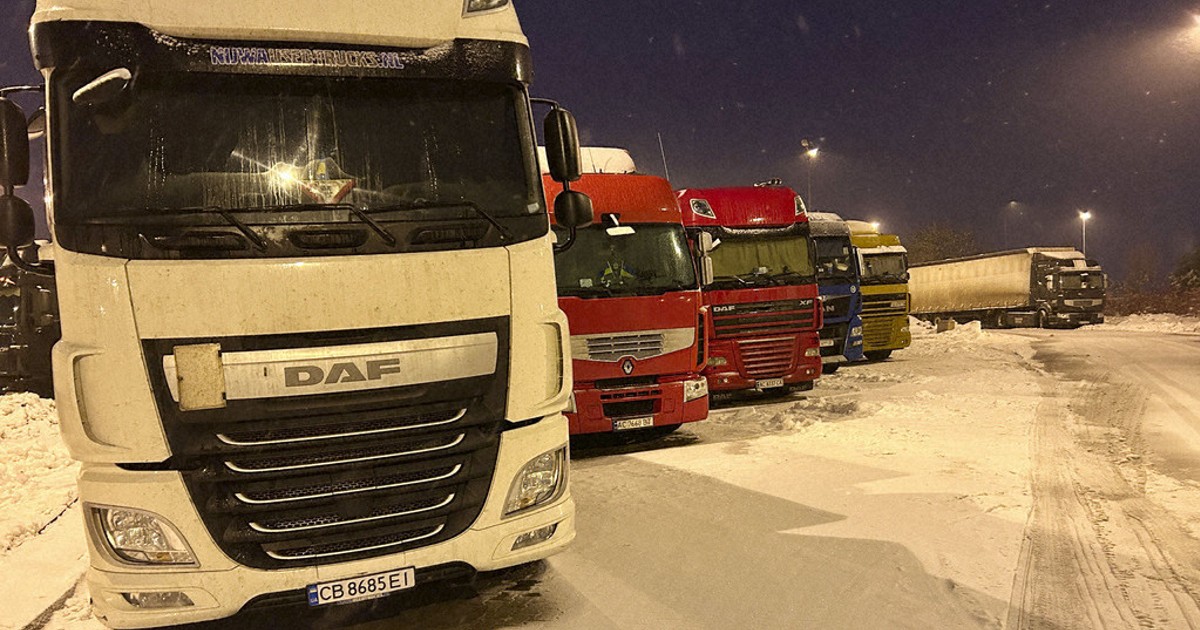 Polish truck drivers are blocking the border with Ukraine. It's hurting ...