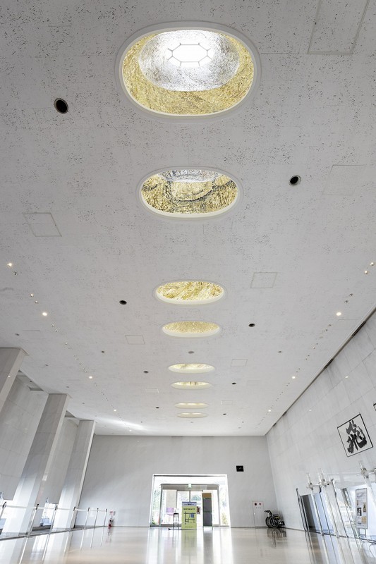 Retro Japan in Photos: Masterfully designed Tokyo ward office is unique ...