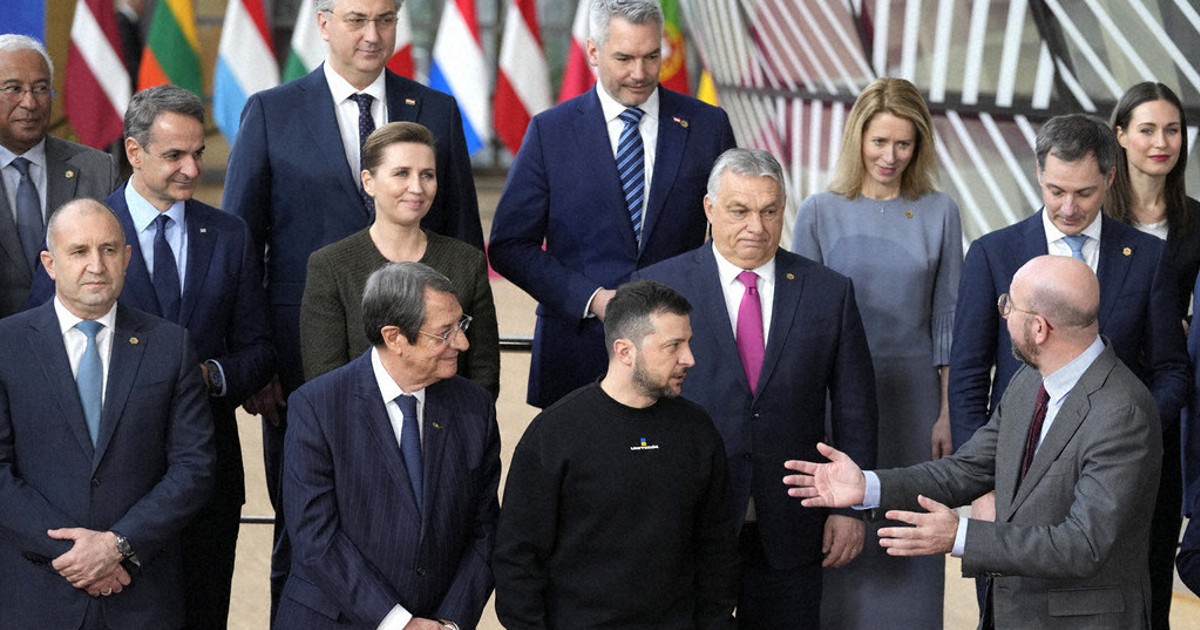 Ukraine gets EU membership boost, but no new European aid, after ...