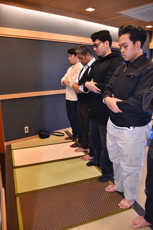 Kyoto firm develops tatami prayer mat for Muslims as Japan's ...