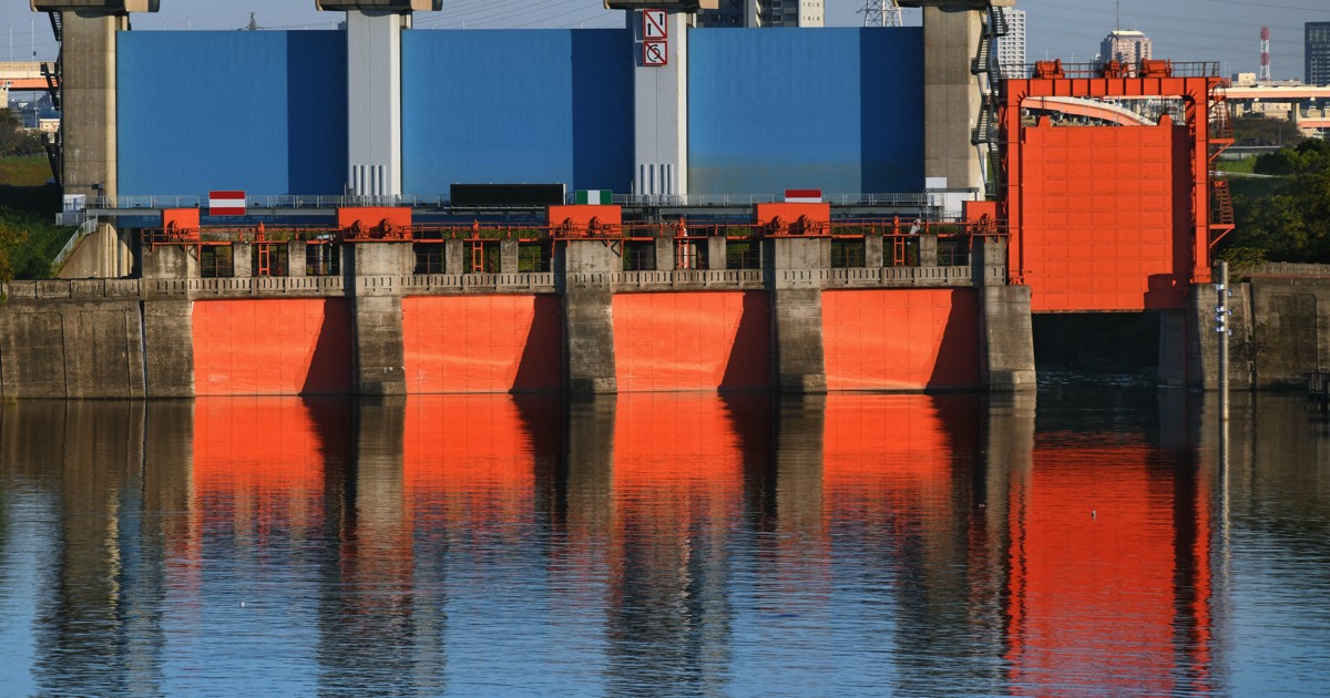 Retro Japan: Arakawa River floodgates protecting downstream Tokyo since ...