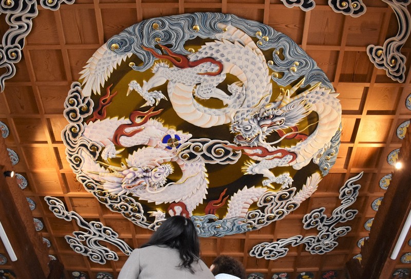 2 dragons begin their dance on Japan temple ceiling as 400-kg sculpture ...