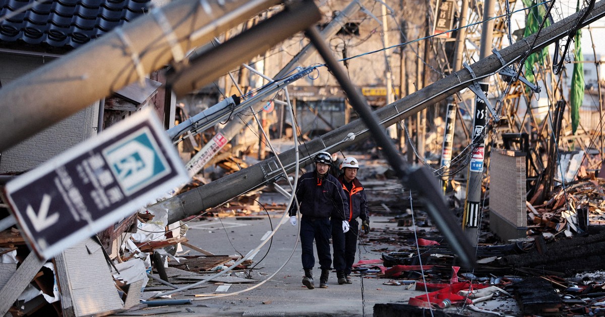 能登半島地震 発生から5日 [写真特集17/34] | 毎日新聞