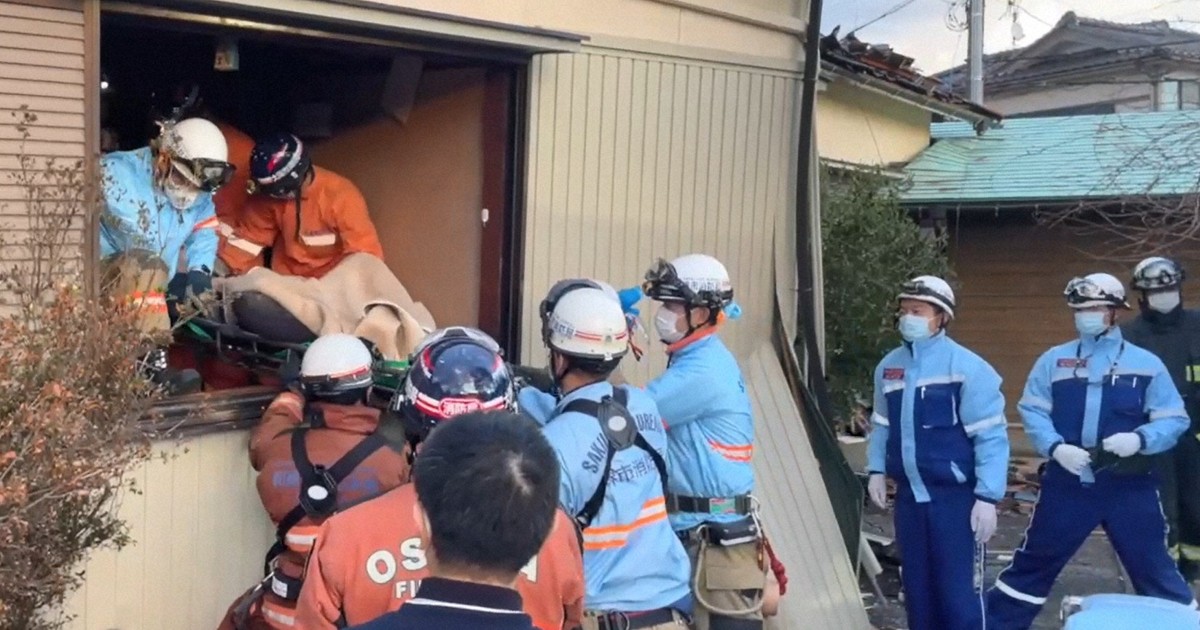 Woman in her 80s rescued from collapsed house 72 hours after Japan ...