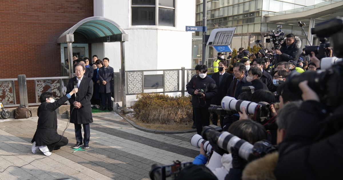 Man accused of stabbing a South Korean politician wanted to stop him ...