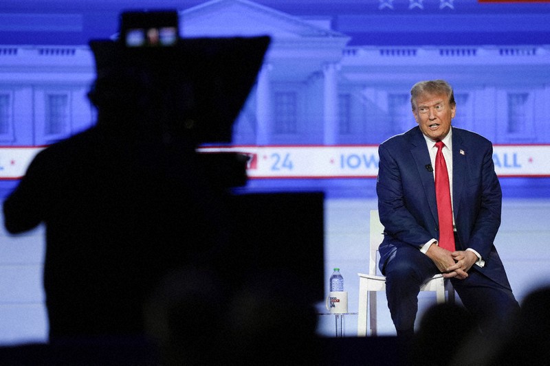 Fox town hall with Trump draws more TV viewers than debate between ...